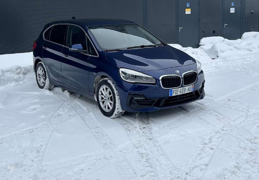 Zils BMW 218 Active Tourer 2019 Viļņa, ar dzinēja tilpumu 2.00 L un nobraukumu 192 tūkst. km par 8000 €, foto 1 vietnē AUTOMOTO.COM.LV