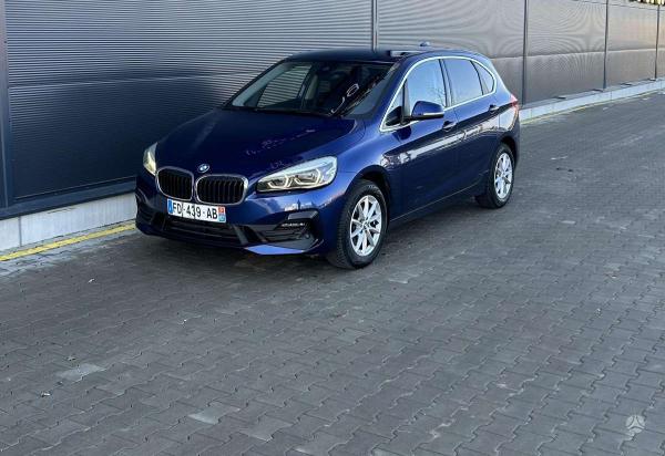 Синий БМВ 218 Active Tourer 2019 в Вильнюс, объемом двигателя 2.00 л и пробегом 195 тыс. км за 7500 €, фото 1 на AUTOMOTO.COM.LV