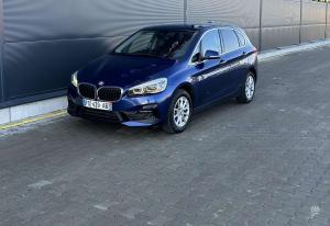 Blue BMW 218 Active Tourer 2019 in Vilnius, with an engine capacity of 2.00 L and mileage of 195 thousand km for 7500 €, photo  on AUTOMOTO.COM.LV