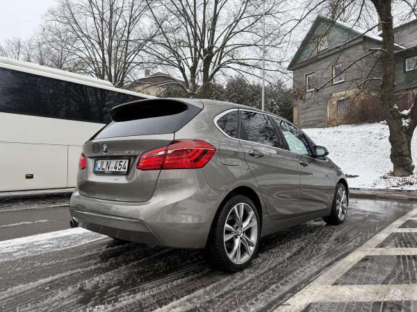 Brūns BMW 218 Active Tourer 2016 Viļņa, ar dzinēja tilpumu 2.00 L un nobraukumu 91 tūkst. km par 11000 €, foto 3 vietnē AUTOMOTO.COM.LV
