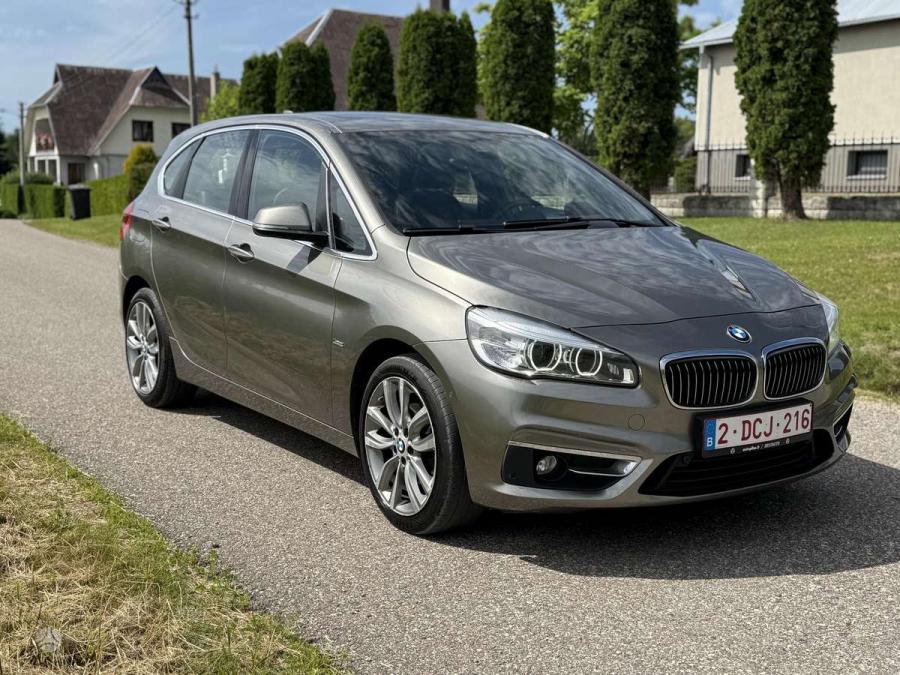 Brown BMW 218 Active Tourer 2015 in Utena, with an engine capacity of 2.00 L and mileage of 160 thousand km for 8950 €, photo 4 on AUTOMOTO.COM.LV