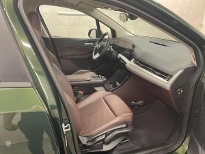 Zaļš BMW 218 Active Tourer 2022 Marijampole, ar dzinēja tilpumu 1.50 L un nobraukumu 92 tūkst. km par 21054 €, foto 10 vietnē AUTOMOTO.COM.LV