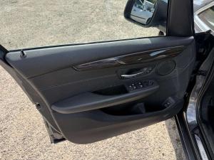 Pelēks BMW 218 Active Tourer 2015 Utena, ar dzinēja tilpumu 2.00 L un nobraukumu 178 tūkst. km par 6800 €, foto 13 vietnē AUTOMOTO.COM.LV