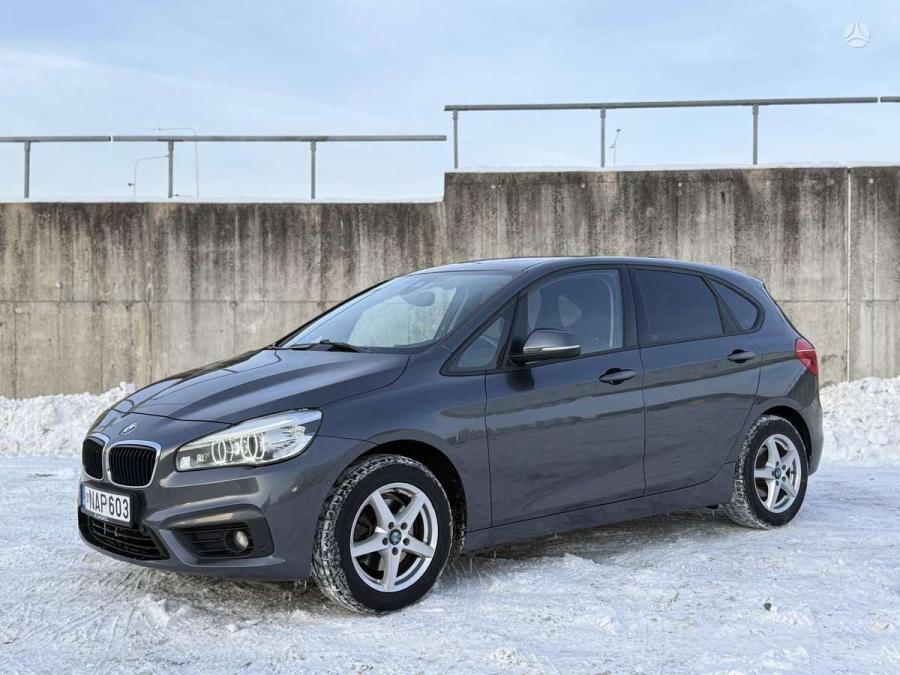 Grey BMW 218 Active Tourer 2016 in Vilnius, with an engine capacity of 2.00 L and mileage of 221 thousand km for 8200 €, photo 4 on AUTOMOTO.COM.LV