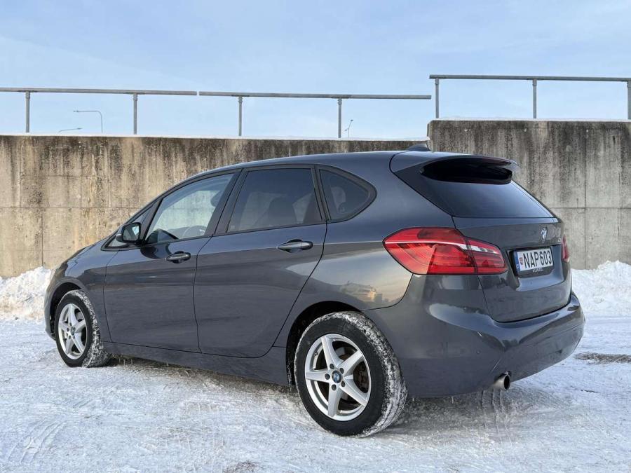 Grey BMW 218 Active Tourer 2016 in Vilnius, with an engine capacity of 2.00 L and mileage of 221 thousand km for 8200 €, photo 8 on AUTOMOTO.COM.LV