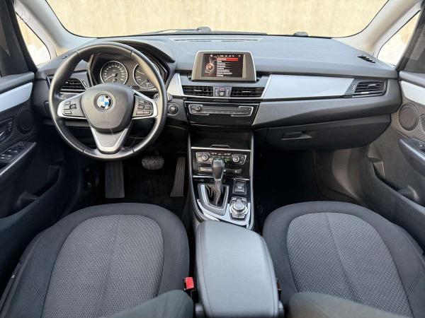 Pelēks BMW 218 Active Tourer 2016 Viļņa, ar dzinēja tilpumu 2.00 L un nobraukumu 221 tūkst. km par 8200 €, foto 10 vietnē AUTOMOTO.COM.LV