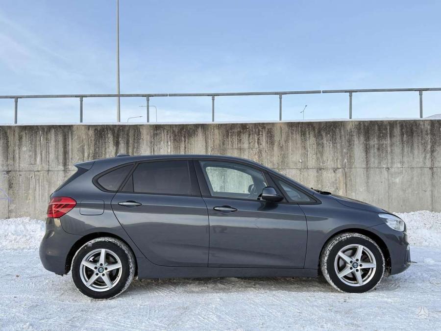 Grey BMW 218 Active Tourer 2016 in Vilnius, with an engine capacity of 2.00 L and mileage of 221 thousand km for 8200 €, photo 24 on AUTOMOTO.COM.LV