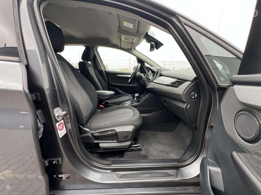 Серый БМВ 218 Active Tourer 2016 в Шяуляй, объемом двигателя 2.00 л и пробегом 218 тыс. км за 8400 €, фото 24 на AUTOMOTO.COM.LV
