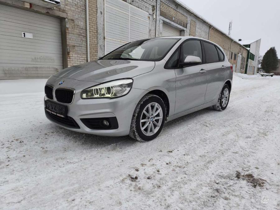 Pelēks BMW 218 Active Tourer 2017 Kelmė, ar dzinēja tilpumu 2.00 L un nobraukumu 219 tūkst. km par 8600 €, foto 2 vietnē AUTOMOTO.COM.LV
