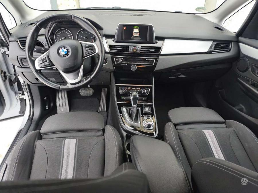 Grey BMW 218 Active Tourer 2017 in Kelme, with an engine capacity of 2.00 L and mileage of 218 thousand km for 7950 €, photo 6 on AUTOMOTO.COM.LV