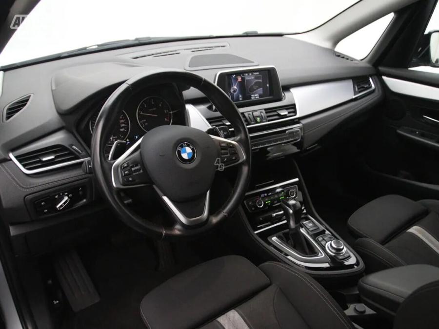 Grey BMW 218 Active Tourer 2014 in Vilnius, with an engine capacity of 2.00 L and mileage of 165 thousand km for 9699 €, photo 17 on AUTOMOTO.COM.LV