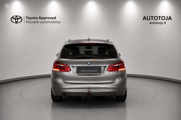 Grey BMW 218 Active Tourer 2014 in Kaunas, with an engine capacity of 1.50 L and mileage of 238 thousand km for 6900 €, photo 4 on AUTOMOTO.COM.LV