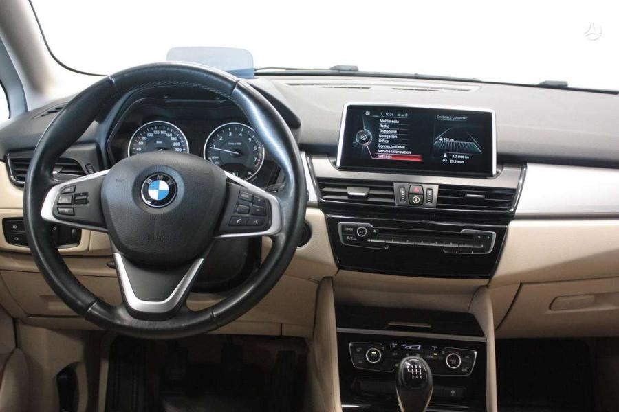 Pelēks BMW 218 Active Tourer 2014 Kauņa, ar dzinēja tilpumu 1.50 L un nobraukumu 238 tūkst. km par 6900 €, foto 10 vietnē AUTOMOTO.COM.LV