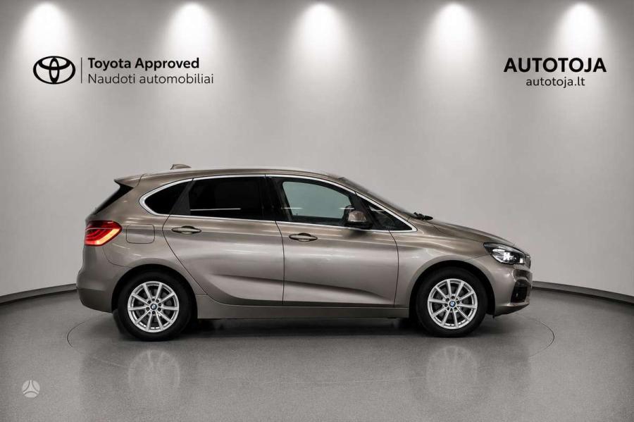 Pelēks BMW 218 Active Tourer 2014 Kauņa, ar dzinēja tilpumu 1.50 L un nobraukumu 238 tūkst. km par 6900 €, foto 17 vietnē AUTOMOTO.COM.LV