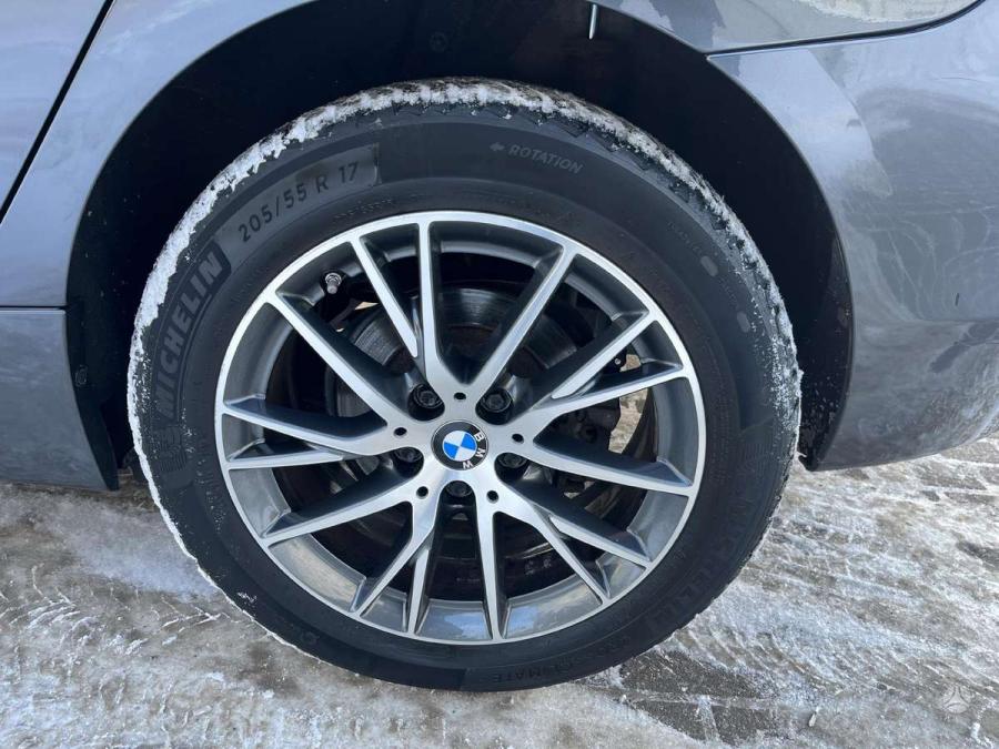Pelēks BMW 218 Active Tourer 2015 Viļņa, ar dzinēja tilpumu 1.50 L un nobraukumu 188 tūkst. km par 10250 €, foto 9 vietnē AUTOMOTO.COM.LV