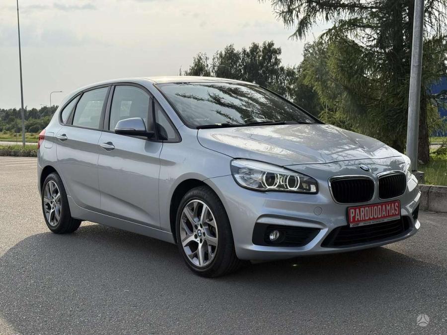 Pelēks BMW 218 Active Tourer 2015 Panevēža, ar dzinēja tilpumu 2.00 L un nobraukumu 169 tūkst. km par 8900 €, foto 5 vietnē AUTOMOTO.COM.LV