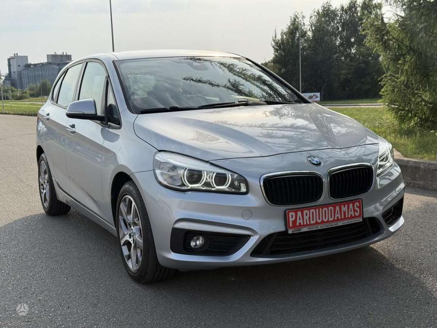 Pelēks BMW 218 Active Tourer 2015 Panevēža, ar dzinēja tilpumu 2.00 L un nobraukumu 169 tūkst. km par 8900 €, foto 7 vietnē AUTOMOTO.COM.LV