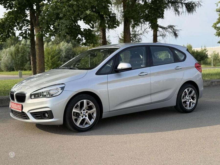 Pelēks BMW 218 Active Tourer 2015 Panevēža, ar dzinēja tilpumu 2.00 L un nobraukumu 169 tūkst. km par 8900 €, foto 10 vietnē AUTOMOTO.COM.LV