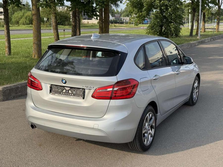 Pelēks BMW 218 Active Tourer 2015 Panevēža, ar dzinēja tilpumu 2.00 L un nobraukumu 169 tūkst. km par 8900 €, foto 20 vietnē AUTOMOTO.COM.LV