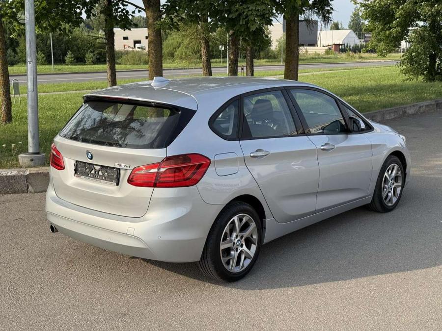 Pelēks BMW 218 Active Tourer 2015 Panevēža, ar dzinēja tilpumu 2.00 L un nobraukumu 169 tūkst. km par 8900 €, foto 21 vietnē AUTOMOTO.COM.LV