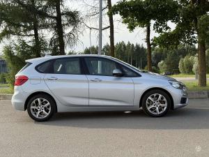 Pelēks BMW 218 Active Tourer 2015 Panevēža, ar dzinēja tilpumu 2.00 L un nobraukumu 169 tūkst. km par 8900 €, foto 25 vietnē AUTOMOTO.COM.LV