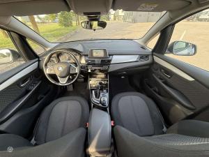 Pelēks BMW 218 Active Tourer 2015 Panevēža, ar dzinēja tilpumu 2.00 L un nobraukumu 169 tūkst. km par 8900 €, foto 28 vietnē AUTOMOTO.COM.LV