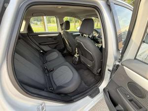 Pelēks BMW 218 Active Tourer 2015 Panevēža, ar dzinēja tilpumu 2.00 L un nobraukumu 169 tūkst. km par 8900 €, foto 29 vietnē AUTOMOTO.COM.LV