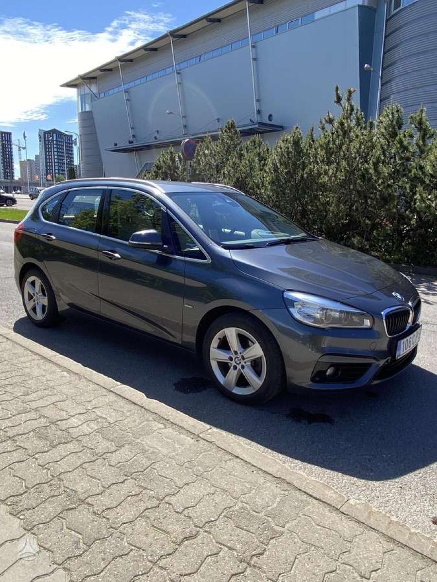 Pelēks BMW 218 Active Tourer 2016 Viļņa, ar dzinēja tilpumu 2.00 L un nobraukumu 210 tūkst. km par 10450 €, foto 5 vietnē AUTOMOTO.COM.LV