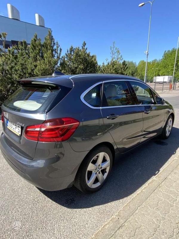 Grey BMW 218 Active Tourer 2016 in Vilnius, with an engine capacity of 2.00 L and mileage of 210 thousand km for 10450 €, photo 5 on AUTOMOTO.COM.LV