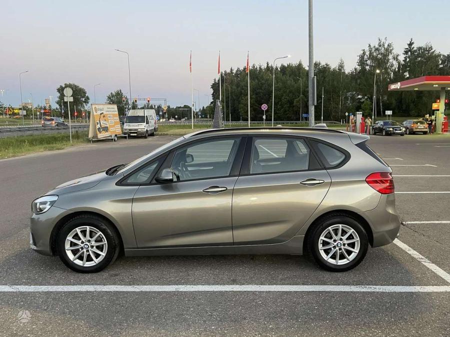 Pelēks BMW 218 Active Tourer 2016 Viļņa, ar dzinēja tilpumu 2.00 L un nobraukumu 171 tūkst. km par 9900 €, foto 5 vietnē AUTOMOTO.COM.LV