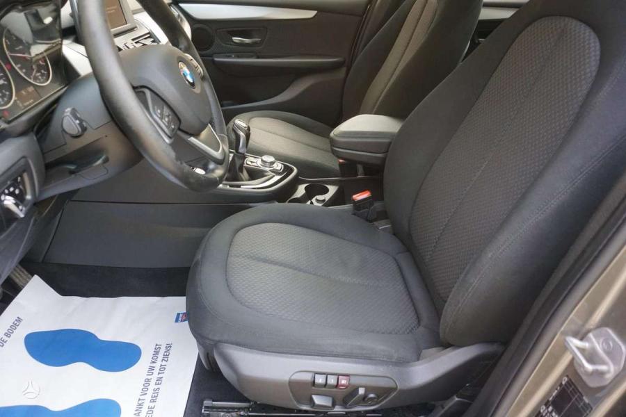 Pelēks BMW 218 Active Tourer 2016 Viļņa, ar dzinēja tilpumu 2.00 L un nobraukumu 171 tūkst. km par 9900 €, foto 14 vietnē AUTOMOTO.COM.LV