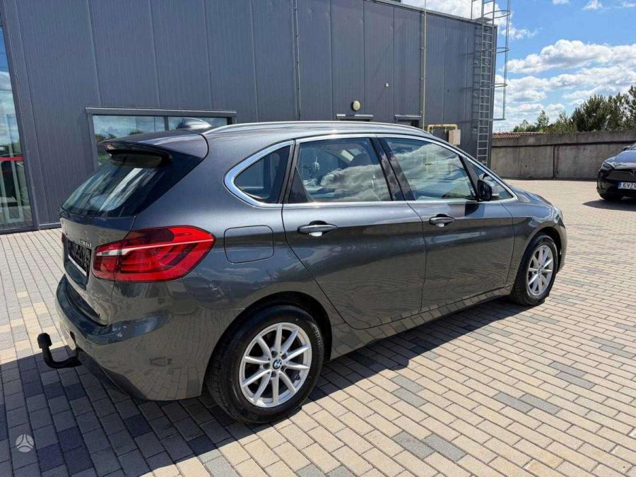 Серый БМВ 218 Active Tourer 2016 в Шяуляй, объемом двигателя 2.00 л и пробегом 154 тыс. км за 8200 €, фото 5 на AUTOMOTO.COM.LV
