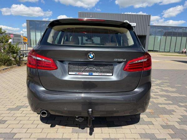 Grey BMW 218 Active Tourer 2016 in Siauliai, with an engine capacity of 2.00 L and mileage of 154 thousand km for 8200 €, photo 6 on AUTOMOTO.COM.LV