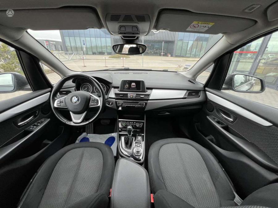 Pelēks BMW 218 Active Tourer 2016 Šauļi, ar dzinēja tilpumu 2.00 L un nobraukumu 218 tūkst. km par 7900 €, foto 16 vietnē AUTOMOTO.COM.LV