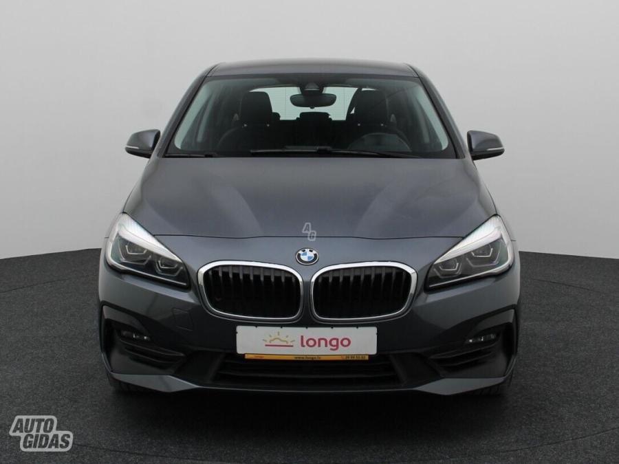 Grey BMW 218 Active Tourer 2019 in Vilnius, with an engine capacity of 1.50 L and mileage of 191 thousand km for 13399 €, photo 3 on AUTOMOTO.COM.LV