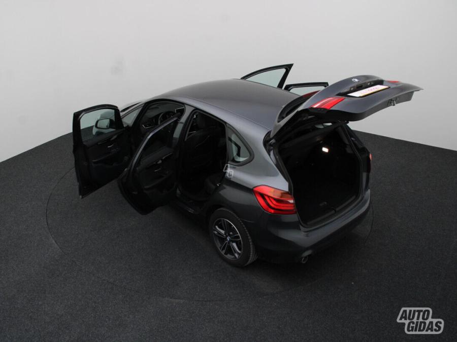 Grey BMW 218 Active Tourer 2019 in Vilnius, with an engine capacity of 1.50 L and mileage of 191 thousand km for 13399 €, photo 13 on AUTOMOTO.COM.LV