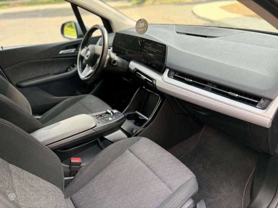 Pelēks BMW 218 Active Tourer 2022 Viļņa, ar dzinēja tilpumu 2.00 L un nobraukumu 209 tūkst. km par 17700 €, foto 9 vietnē AUTOMOTO.COM.LV
