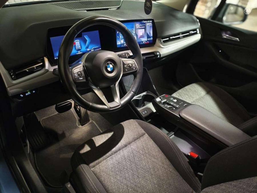 Pelēks BMW 218 Active Tourer 2022 Viļņa, ar dzinēja tilpumu 2.00 L un nobraukumu 209 tūkst. km par 17700 €, foto 23 vietnē AUTOMOTO.COM.LV