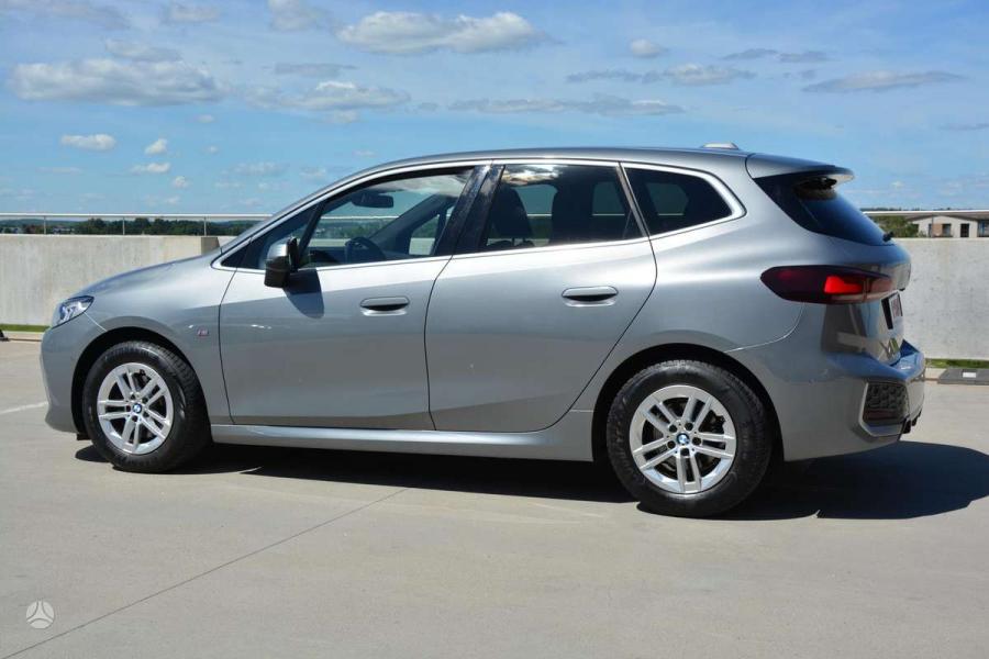 Grey BMW 218 Active Tourer 2023 in Vilnius, with an engine capacity of 1.50 L and mileage of 114 thousand km for 21900 €, photo 13 on AUTOMOTO.COM.LV