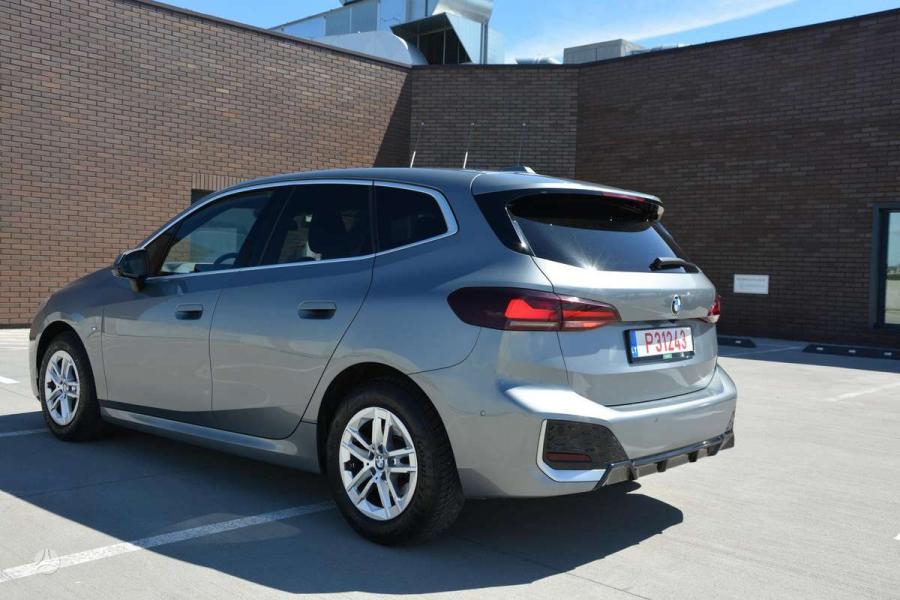 Grey BMW 218 Active Tourer 2023 in Vilnius, with an engine capacity of 1.50 L and mileage of 114 thousand km for 21900 €, photo 17 on AUTOMOTO.COM.LV