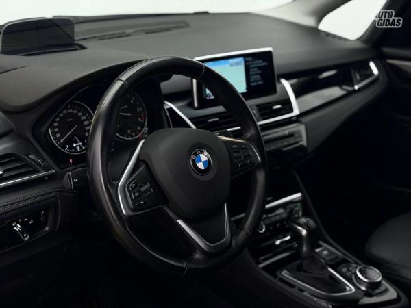 BMW 218 Active Tourer 2014 in Avizieniai, with an engine capacity of 2.00 L and mileage of 230 thousand km for 8590 €, photo 9 on AUTOMOTO.COM.LV