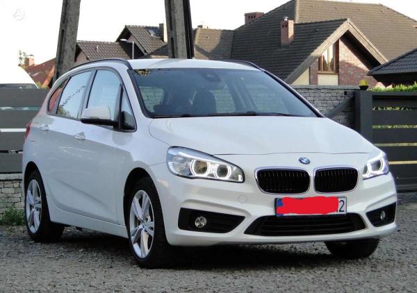 White BMW 218 Active Tourer 2015 in Vilnius, with an engine capacity of 1.50 L and mileage of 102 thousand km for 8400 €, photo 1 on AUTOMOTO.COM.LV