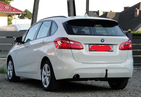 White BMW 218 Active Tourer 2015 in Vilnius, with an engine capacity of 1.50 L and mileage of 102 thousand km for 8400 €, photo 2 on AUTOMOTO.COM.LV