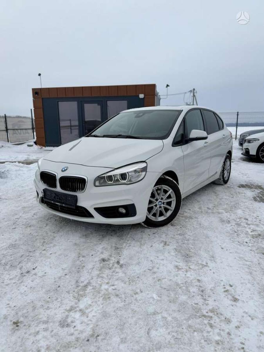 Balts BMW 218 Active Tourer 2015 Kauņa, ar dzinēja tilpumu 2.00 L un nobraukumu 192 tūkst. km par 8999 €, foto 1 vietnē AUTOMOTO.COM.LV