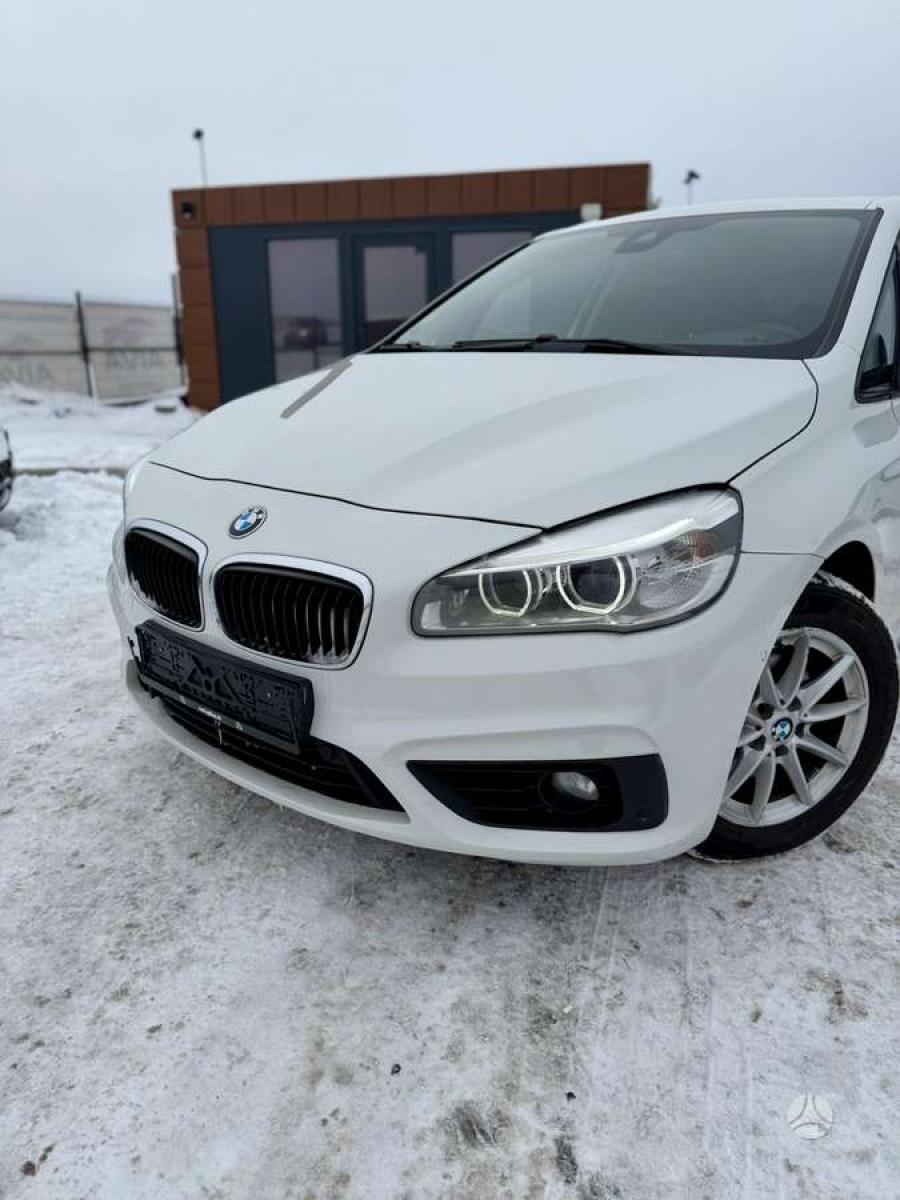 Balts BMW 218 Active Tourer 2015 Kauņa, ar dzinēja tilpumu 2.00 L un nobraukumu 192 tūkst. km par 8999 €, foto 2 vietnē AUTOMOTO.COM.LV