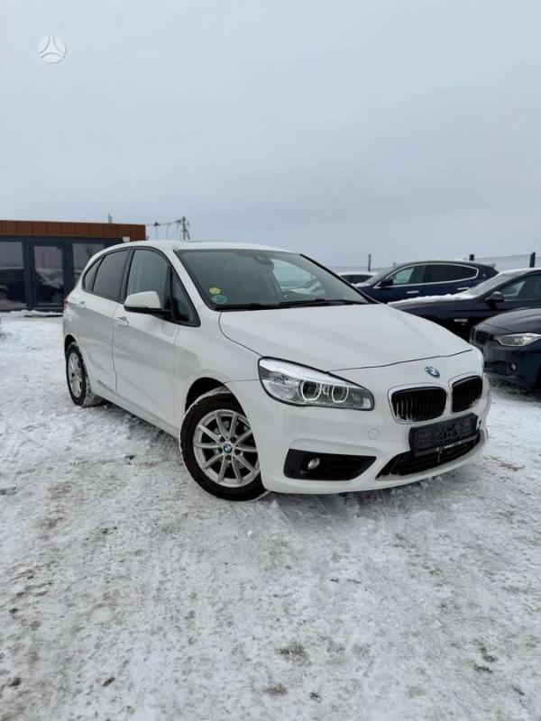 Balts BMW 218 Active Tourer 2015 Kauņa, ar dzinēja tilpumu 2.00 L un nobraukumu 192 tūkst. km par 8999 €, foto 4 vietnē AUTOMOTO.COM.LV