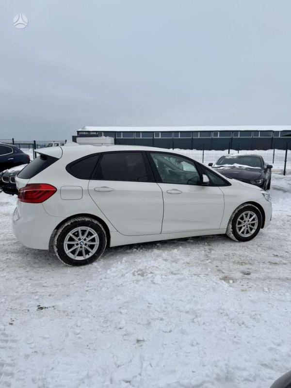 Balts BMW 218 Active Tourer 2015 Kauņa, ar dzinēja tilpumu 2.00 L un nobraukumu 192 tūkst. km par 8999 €, foto 6 vietnē AUTOMOTO.COM.LV