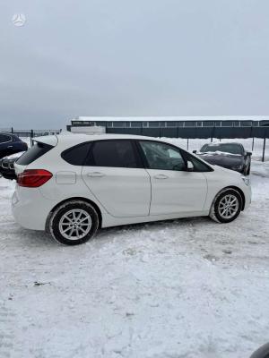 Balts BMW 218 Active Tourer 2015 Kauņa, ar dzinēja tilpumu 2.00 L un nobraukumu 192 tūkst. km par 8999 €, foto 6 vietnē AUTOMOTO.COM.LV