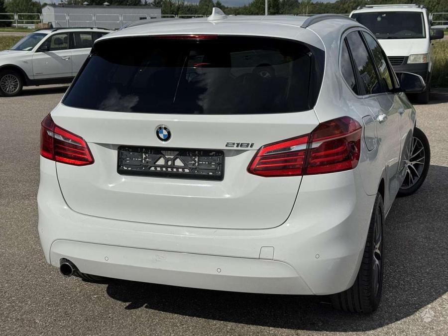 White BMW 218 Active Tourer 2016 in Utena, with an engine capacity of 1.50 L and mileage of 270 thousand km for 6250 €, photo 8 on AUTOMOTO.COM.LV