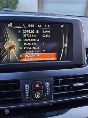 White BMW 218 Active Tourer 2018 in Utena, with an engine capacity of 2.00 L and mileage of 203 thousand km for 12999 €, photo 18 on AUTOMOTO.COM.LV